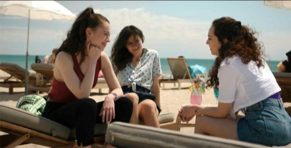 Violette la cousine de Sara à Sète et Sandrine se réveille - Demain ...