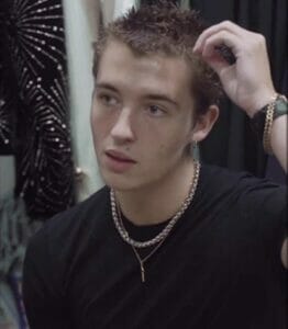 Qui est Jim Leroy (Ici tout commence) ? Loan Becmont rejoint Marc son ...