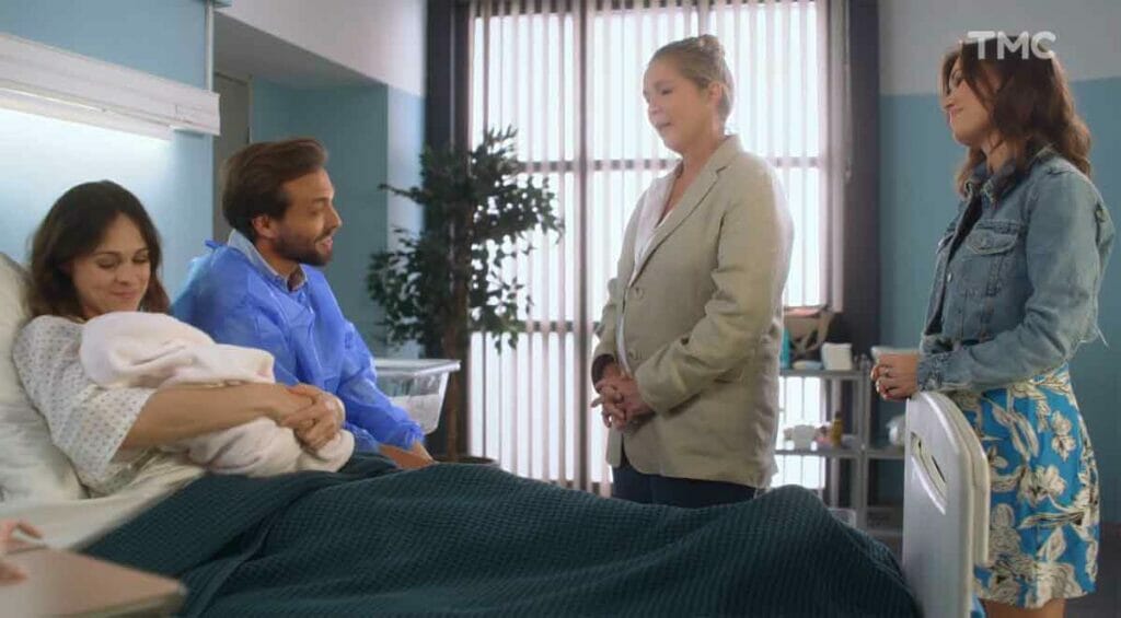 Chloé accouche de bébé Marion et Nicky encore infidèle - Les mystères ...