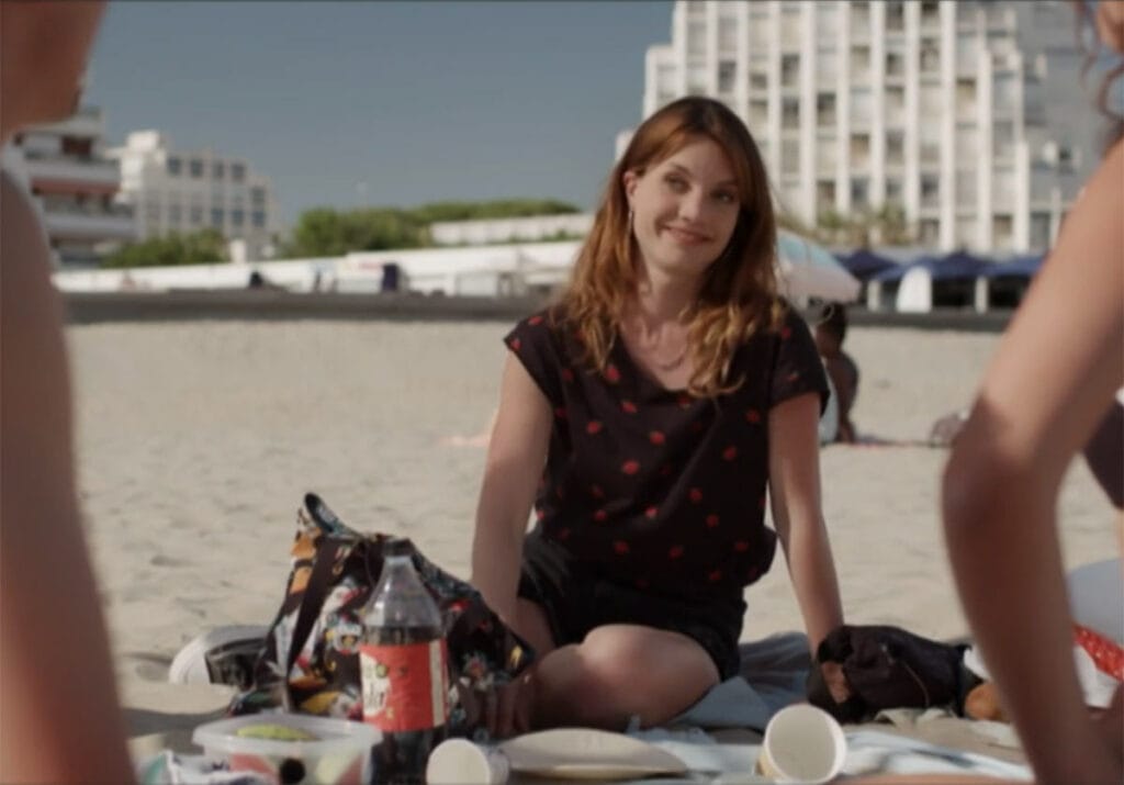 Thaïs nouvelle policière et Louis startuper avec Maeva - Un si grand ...