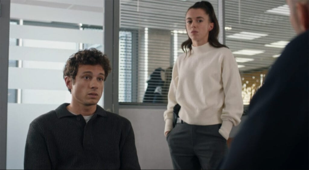 Sara et Violette sous tension : le danger rôde, un nouveau prédateur ...