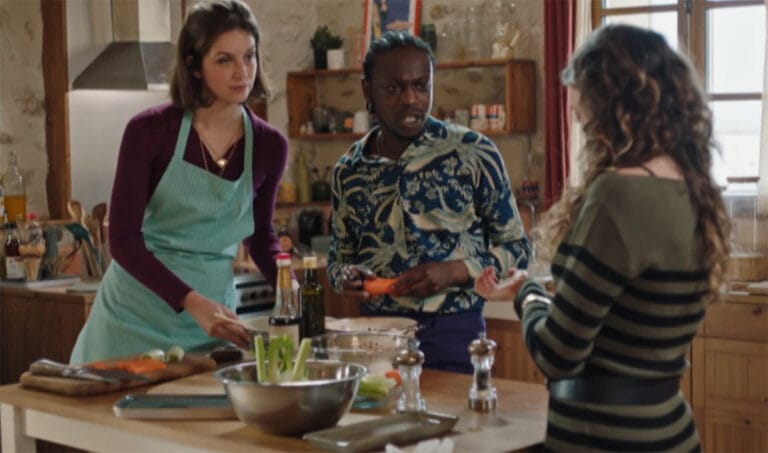 Doria au pied du mur, accusée d'homicide : Vic sa solution de secours - Ici tout commence 18 ...